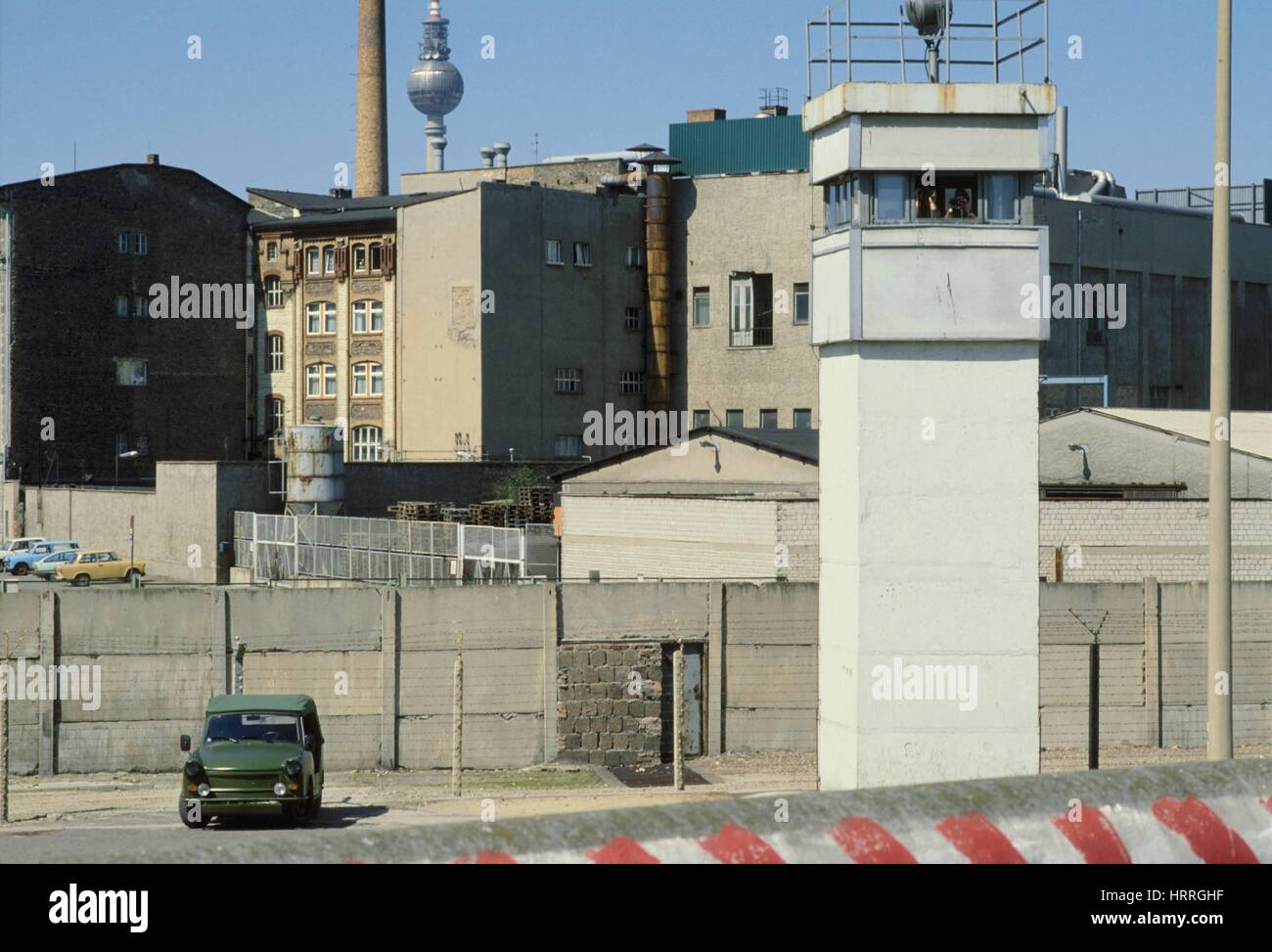 The Berlin Wall in 1986 Stock Photo - Alamy