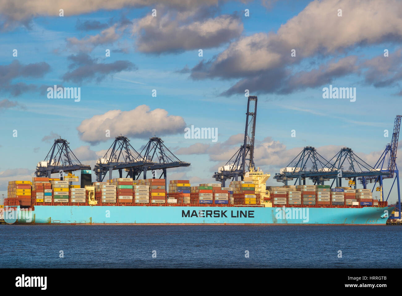 Felixstowe port uk, a container ship on the River Orwell in Felixstowe ...