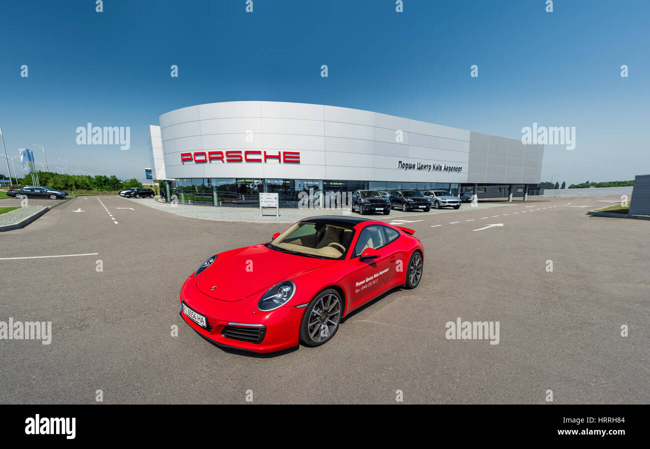 Back view red porsche 911 hi-res stock photography and images - Alamy