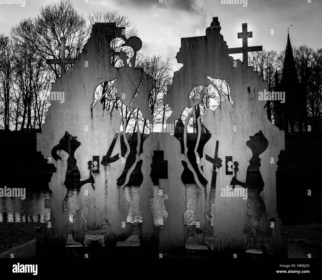 World war soldier statue Black and White Stock Photos & Images - Alamy