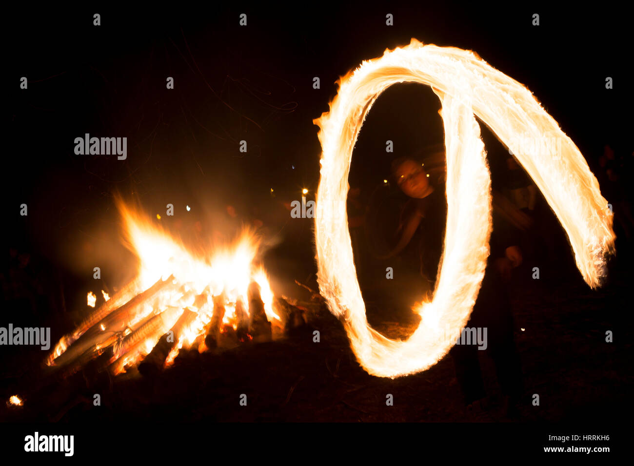 Fire dance boy hi-res stock photography and images - Alamy