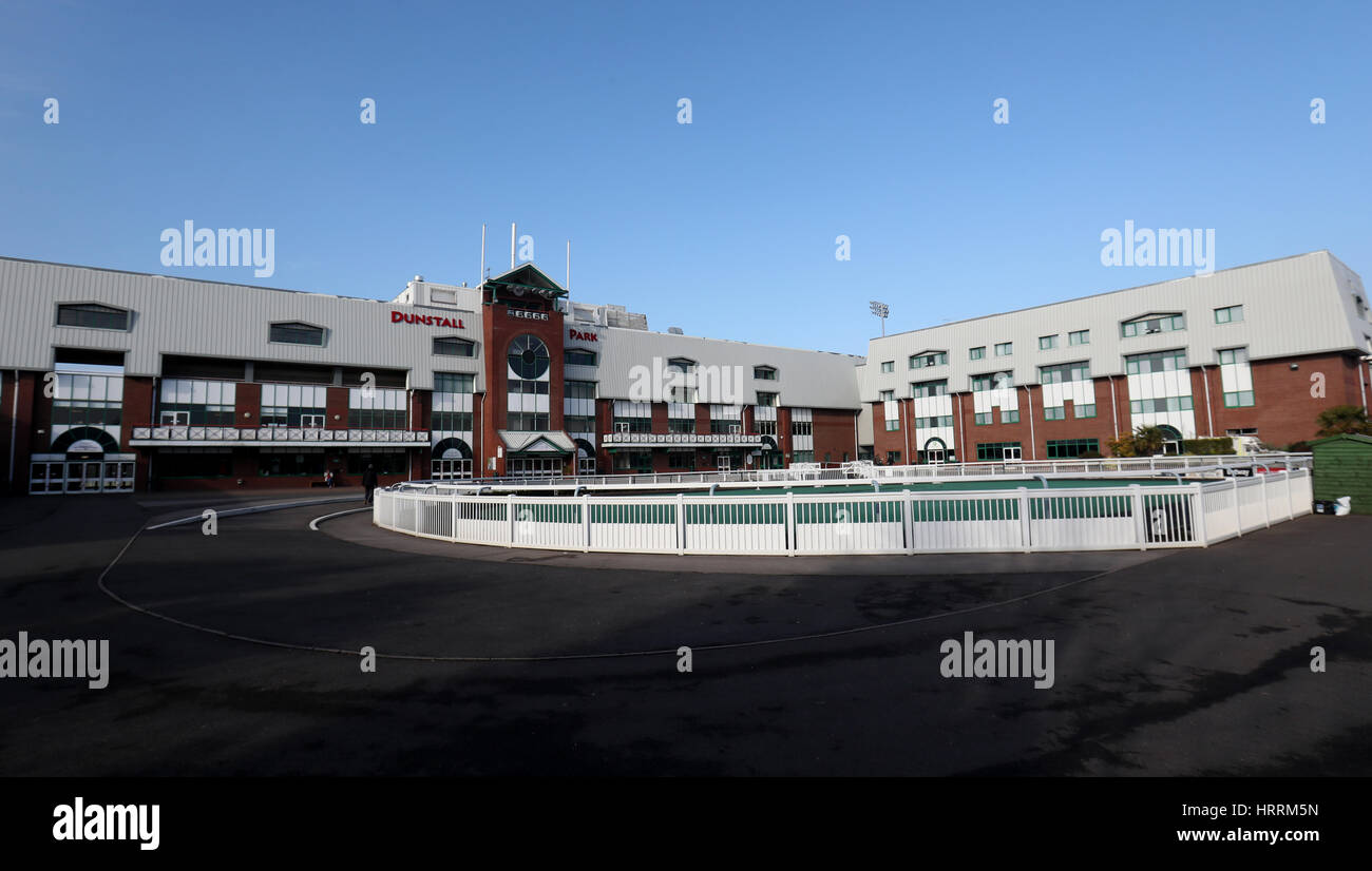 A general view of Dunstall Park Stock Photo - Alamy
