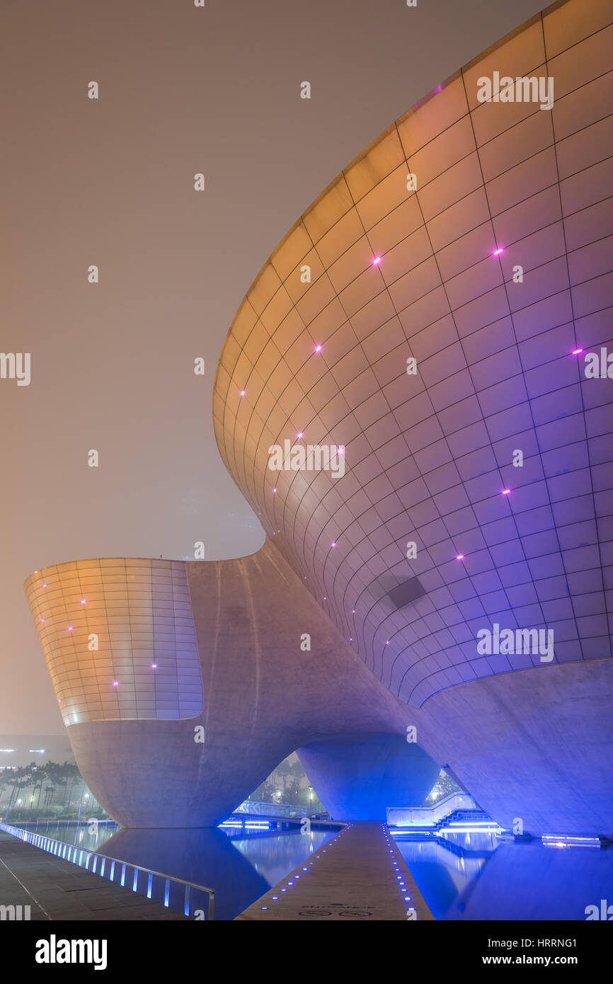 The Tri-Bowl building in Songdo Central Park at the financial district ...
