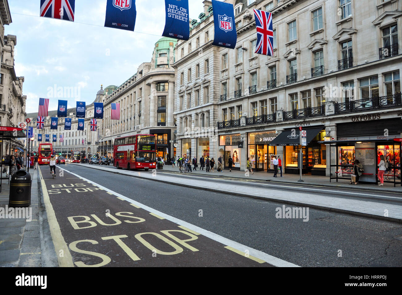 Bustling crowded busy shopping street hi-res stock photography and ...