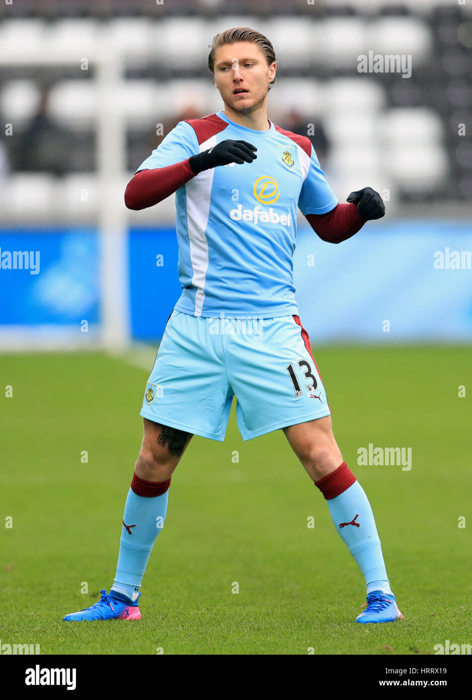 Burnley's Jeff Hendrick during the Premier League match at the Liberty ...