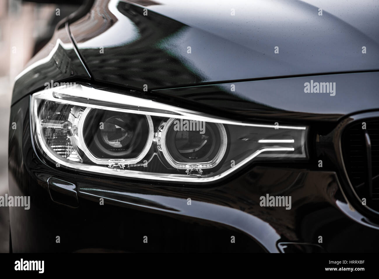 Bmw adaptive led headlights hi-res stock photography and images - Alamy