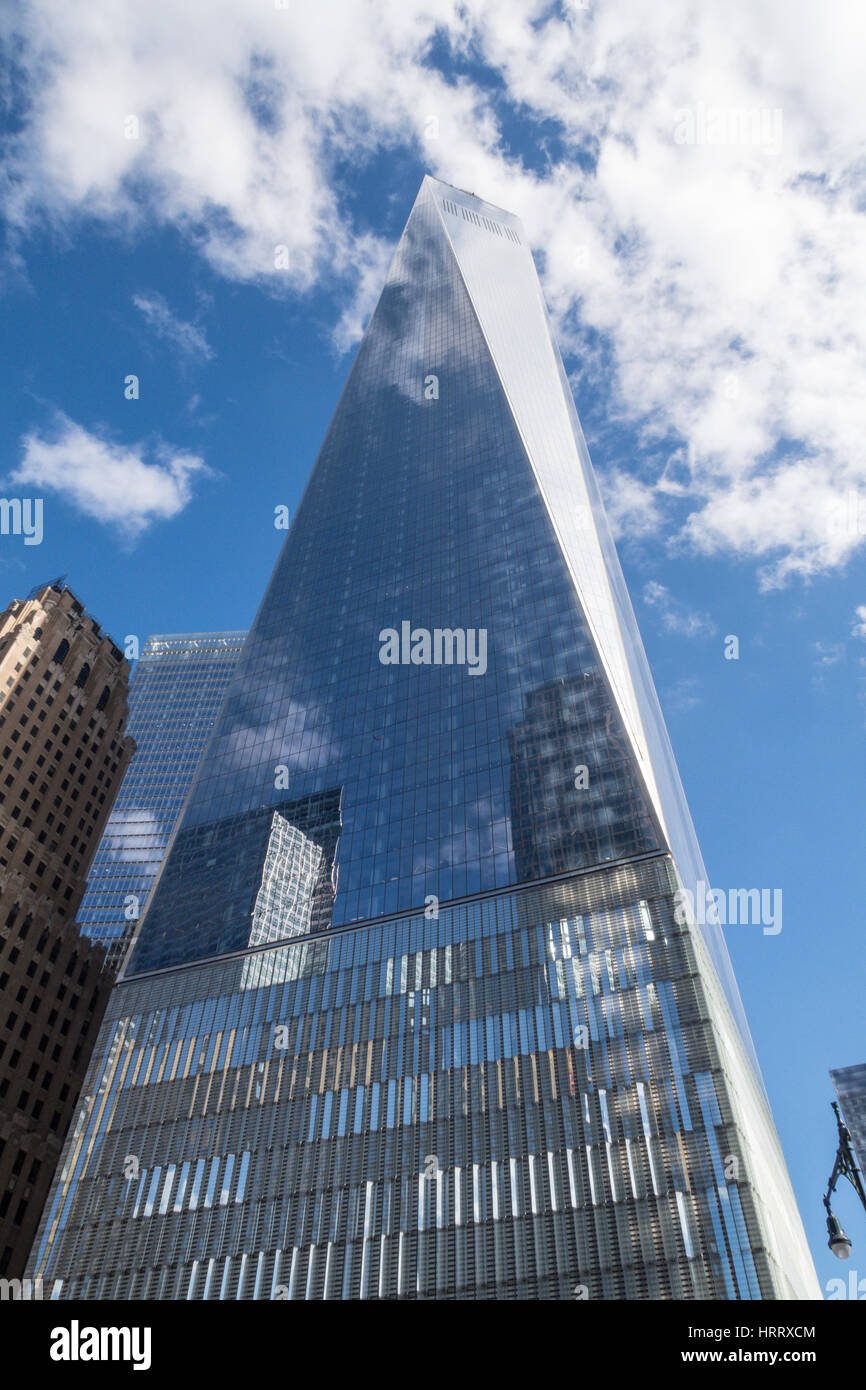 Modern cosmopolitan city center architecture hi-res stock photography ...