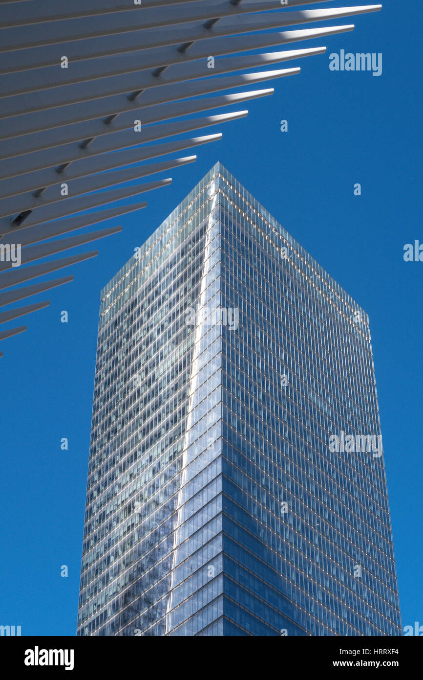 Modern cosmopolitan city center architecture hi-res stock photography ...