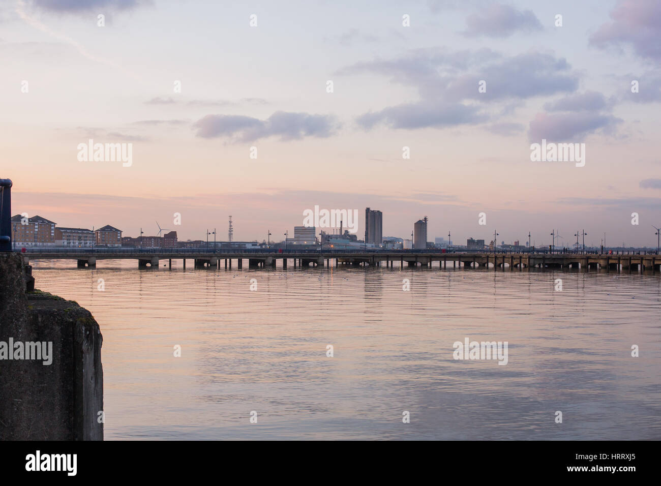 Erith pier hi-res stock photography and images - Alamy