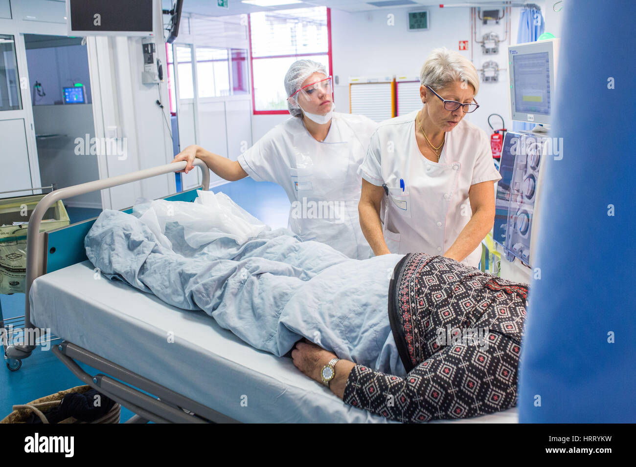 Self care hemodialysis hi-res stock photography and images - Alamy