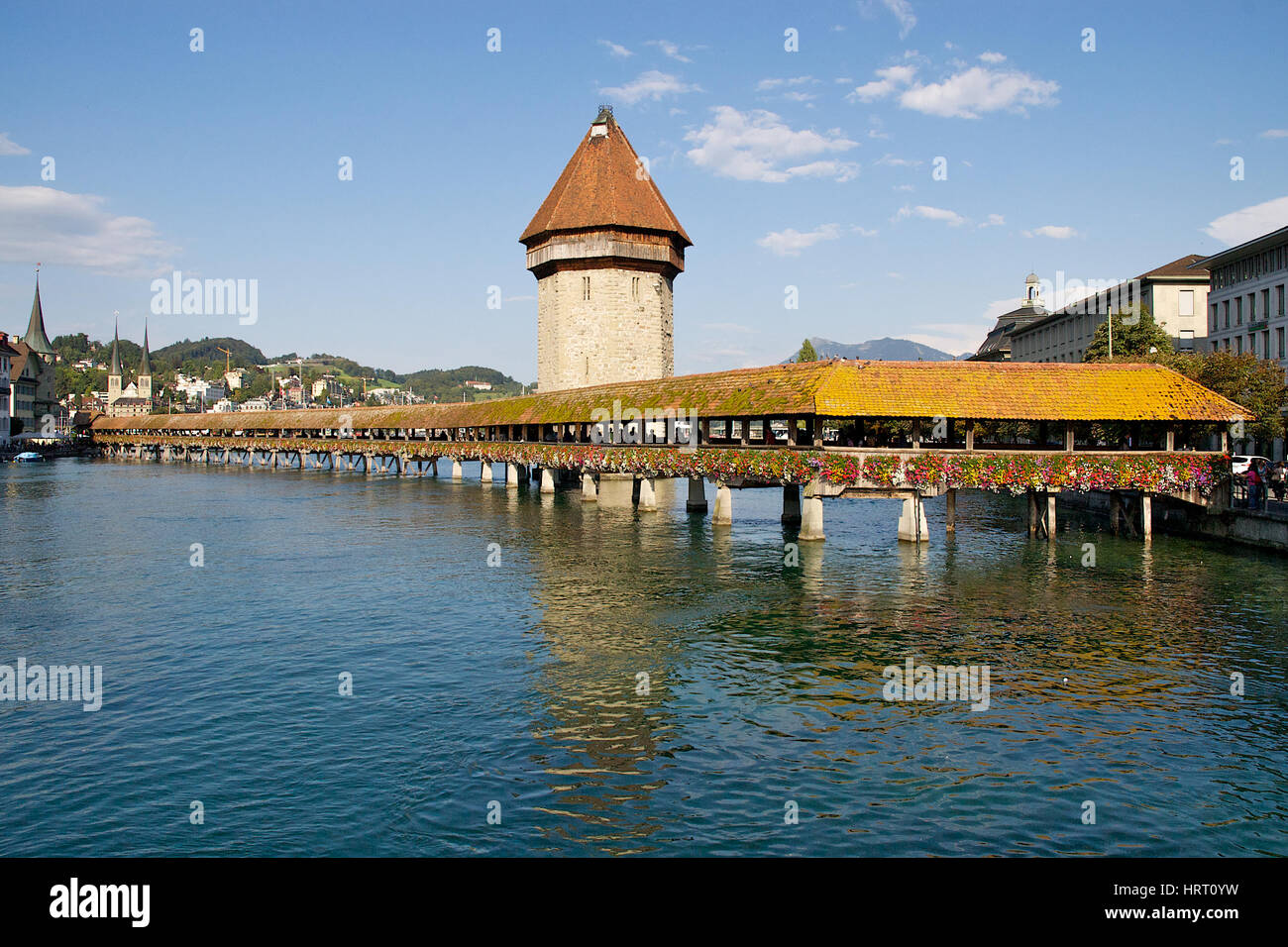 The Kapellbrücke (literally, Chapel Bridge) in Lucerne, Switzerland ...