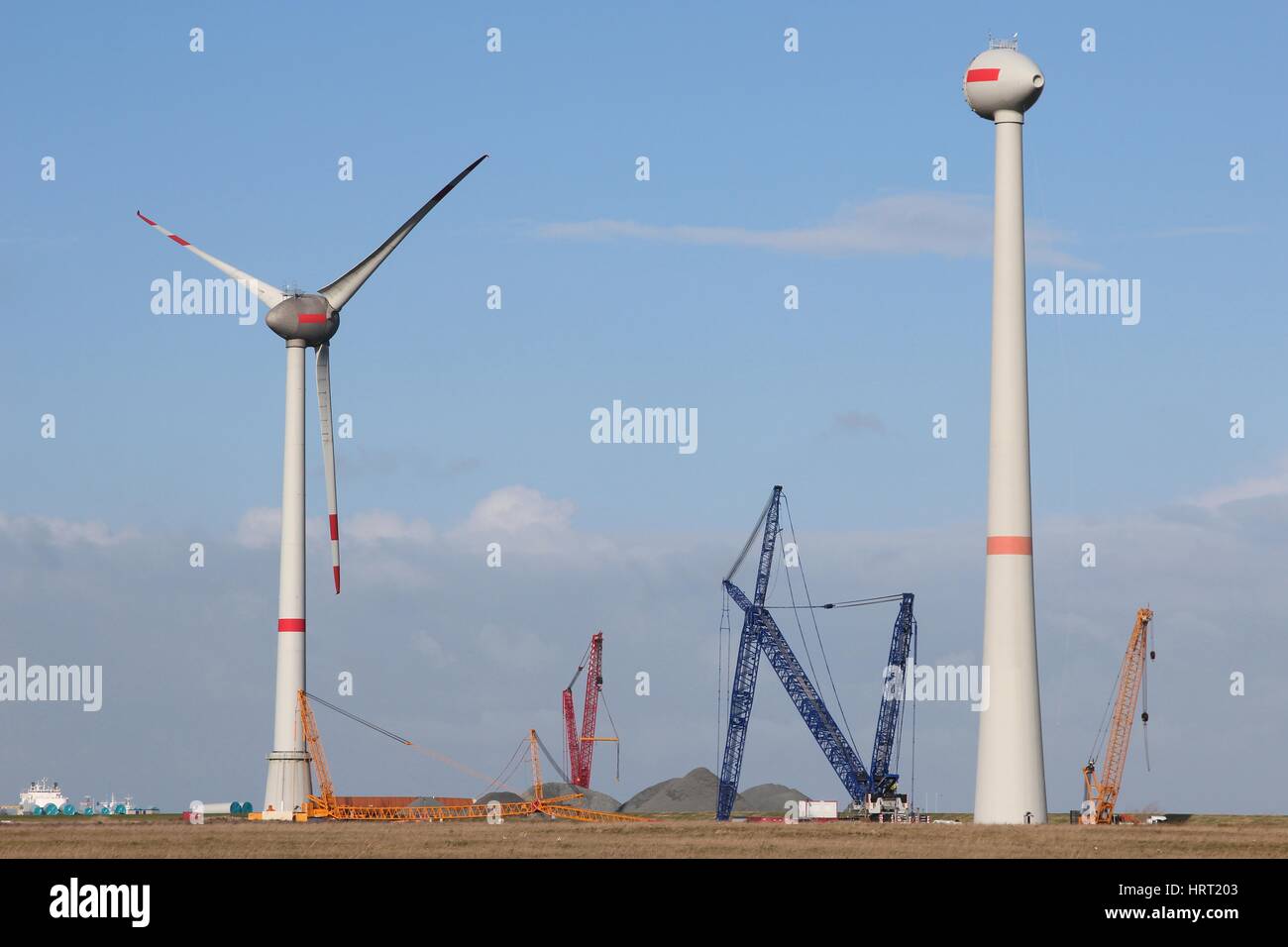 construction of a wind turbine Stock Photo - Alamy