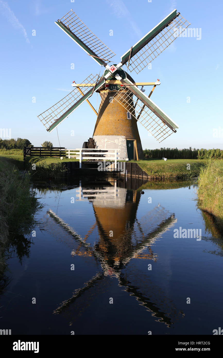 Dutch watermill hi-res stock photography and images - Alamy