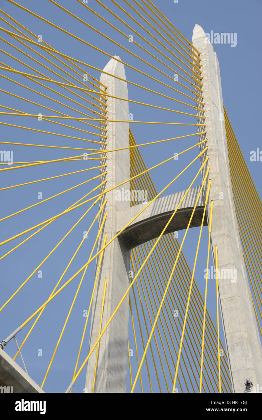 New Tsubasa suspension bridge, Phnom Penh, Cambodia Stock Photo - Alamy