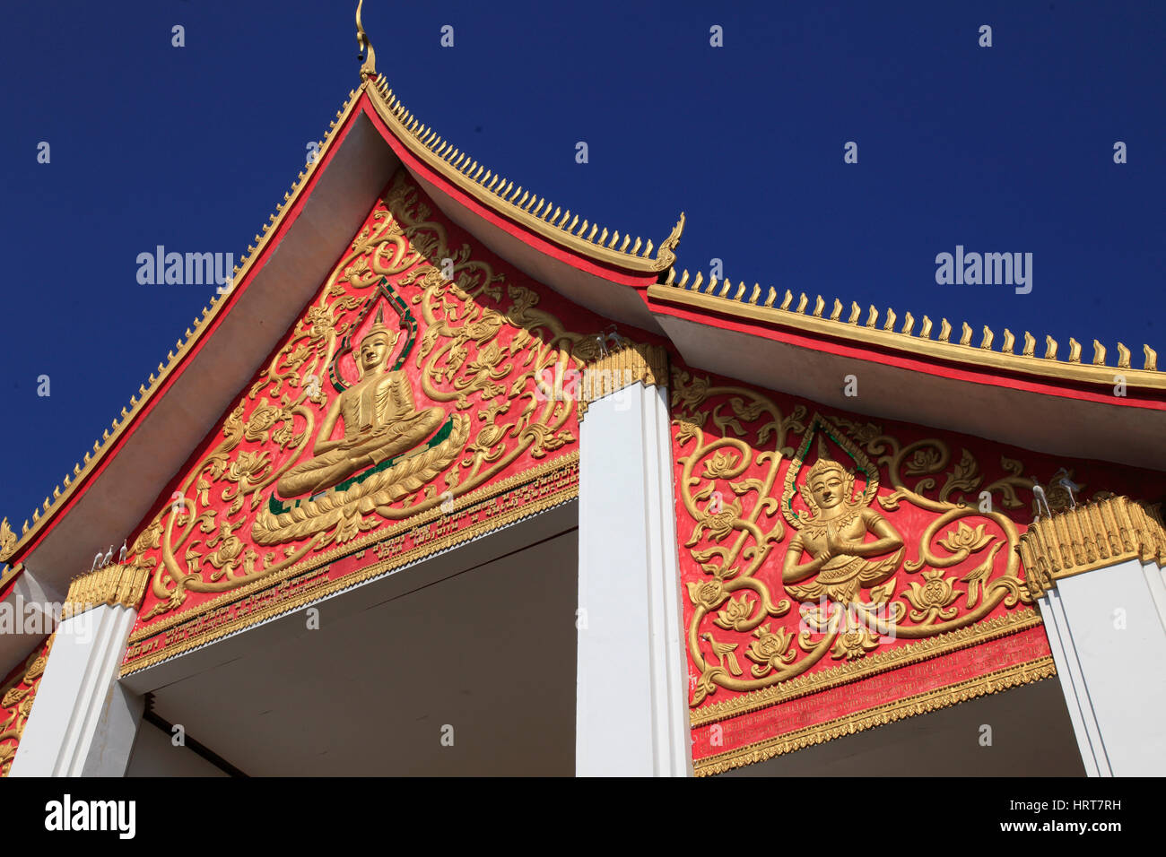 Laos, Vientiane, buddhist temple, roof, bas-reliefs Stock Photo - Alamy