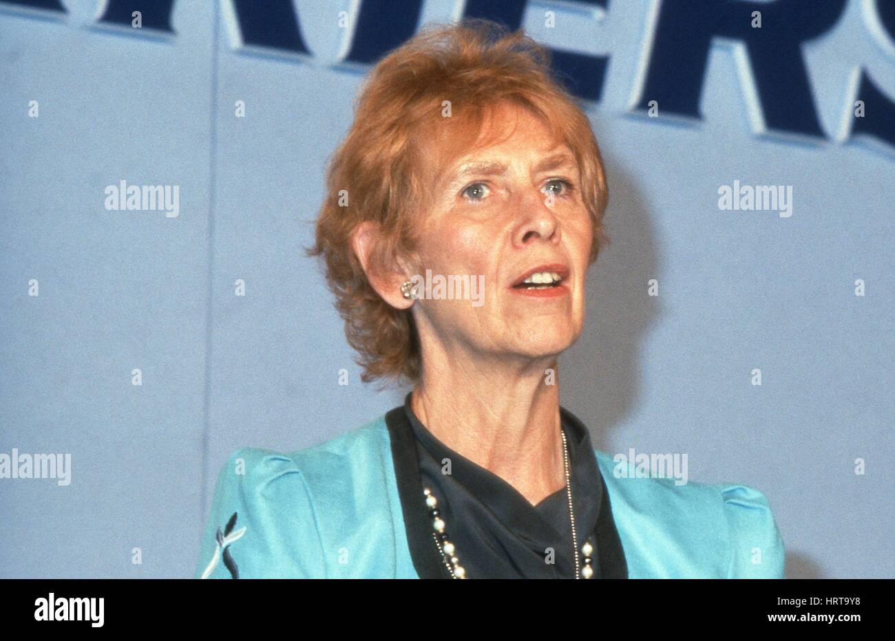 Angela rumbold mp hi-res stock photography and images - Alamy