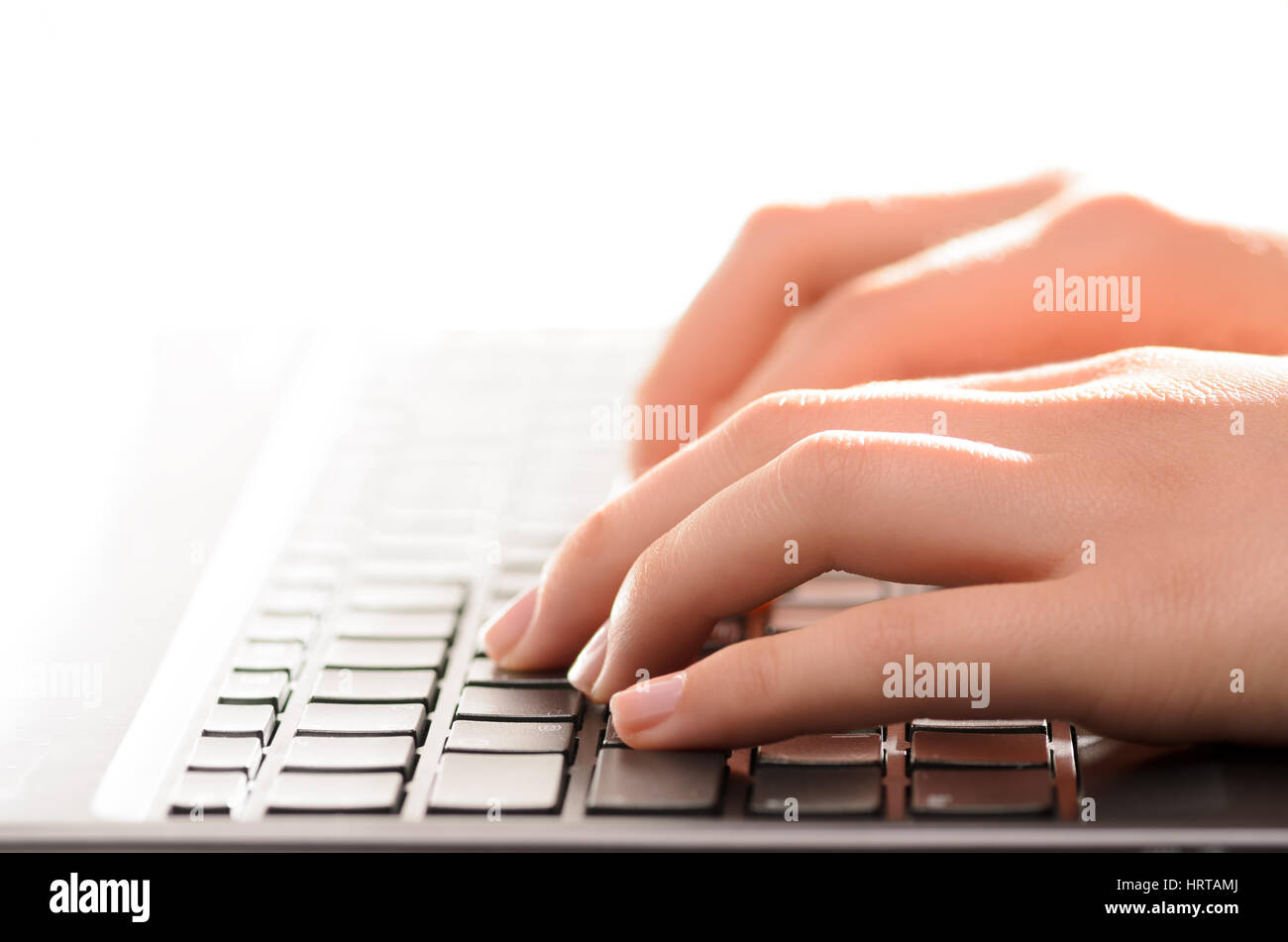 Typing female hands hi-res stock photography and images - Alamy