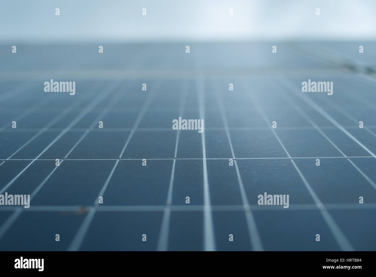 Facing the sky hi-res stock photography and images - Alamy