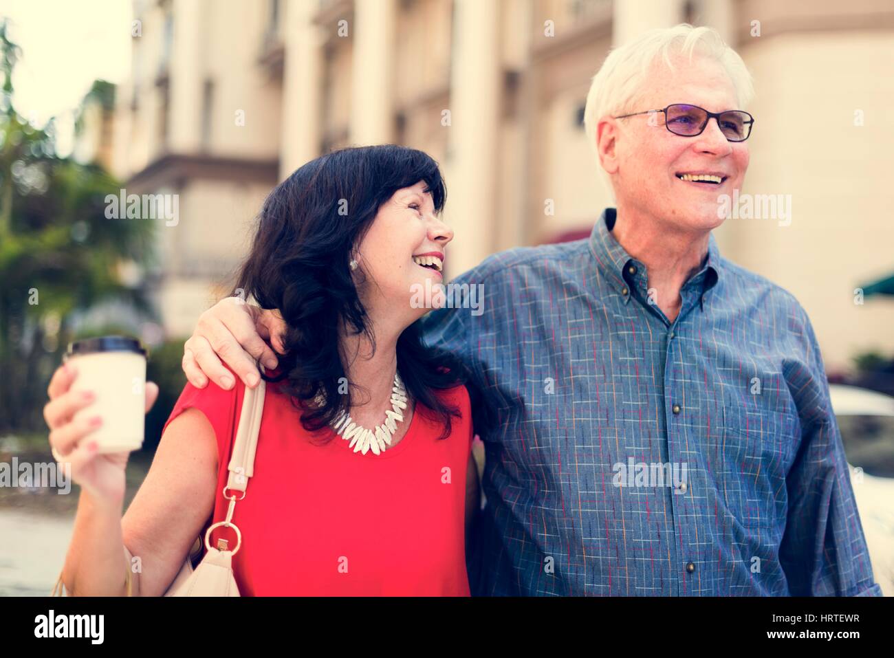 Couple hanging out enjoy traveling together Stock Photo - Alamy