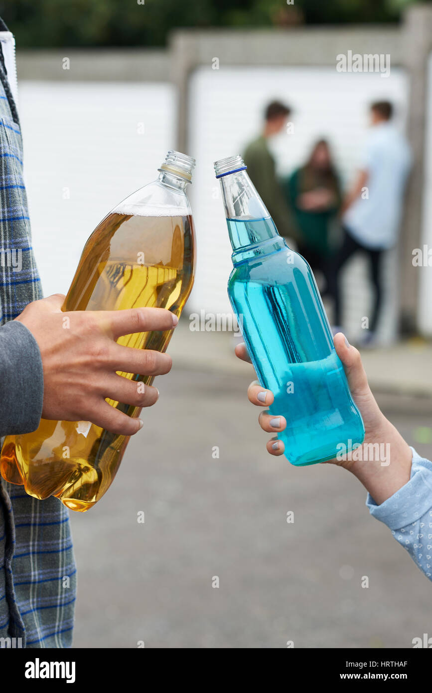 Teenagers girl drinking alcohol hi-res stock photography and images - Alamy