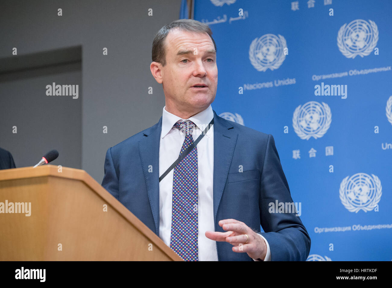 John E. Scanlon, Secretary?General of Convention on International Trade ...