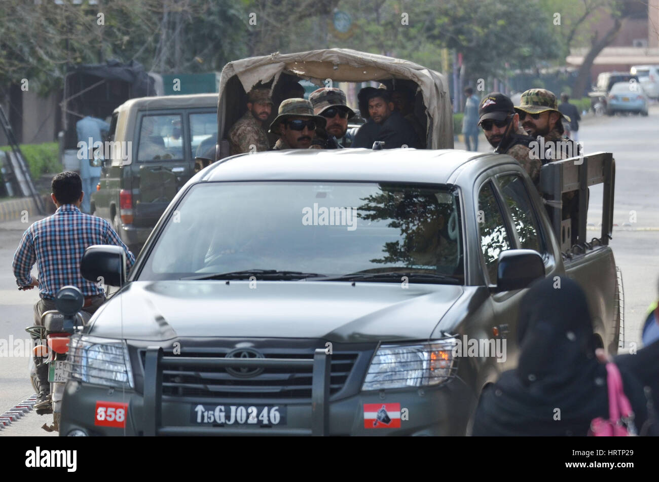 Lahore, Pakistan. 03rd Mar, 2017. Pakistani paramilitary soldiers stand ...