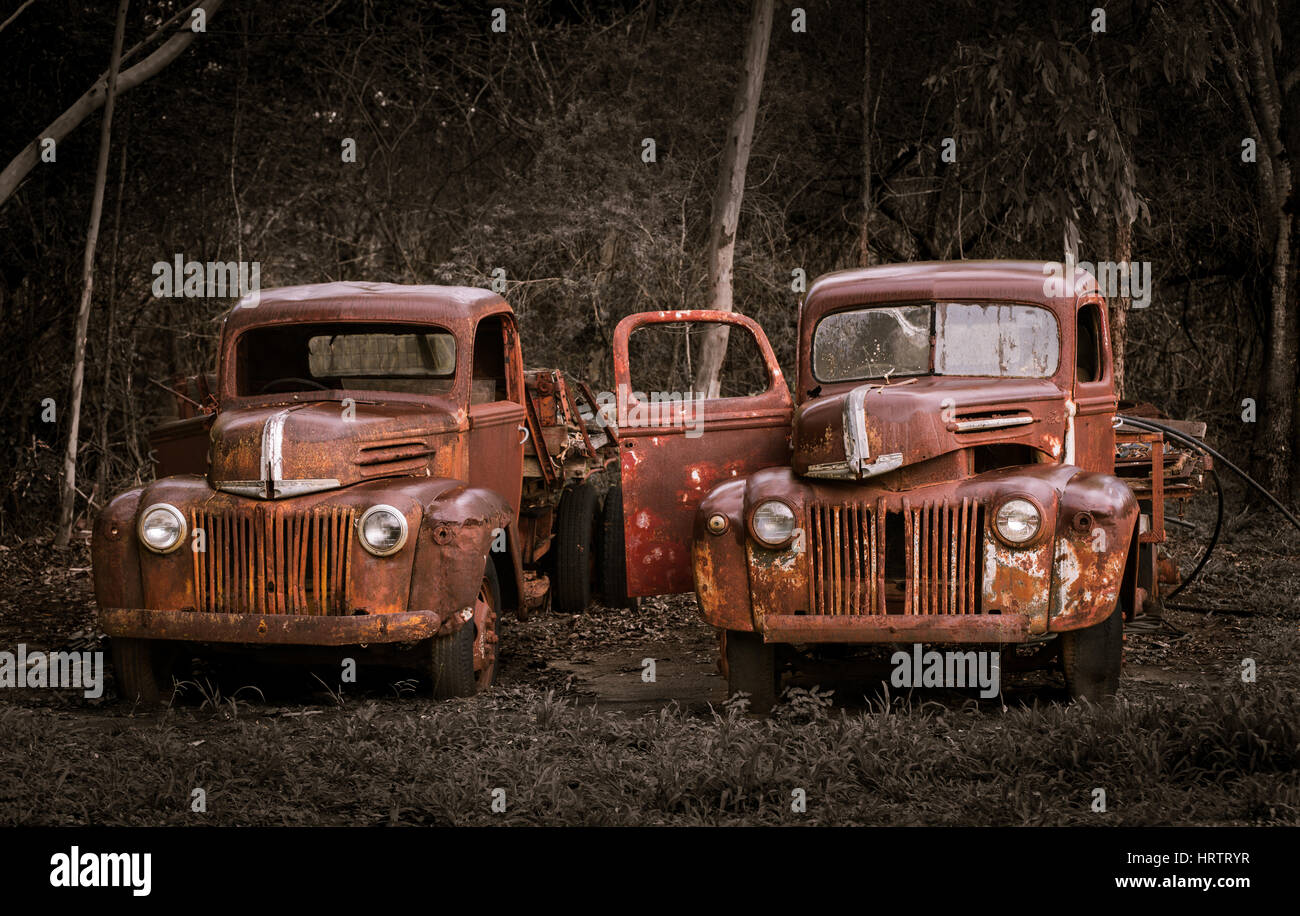 Rusty old trucks hi-res stock photography and images - Alamy