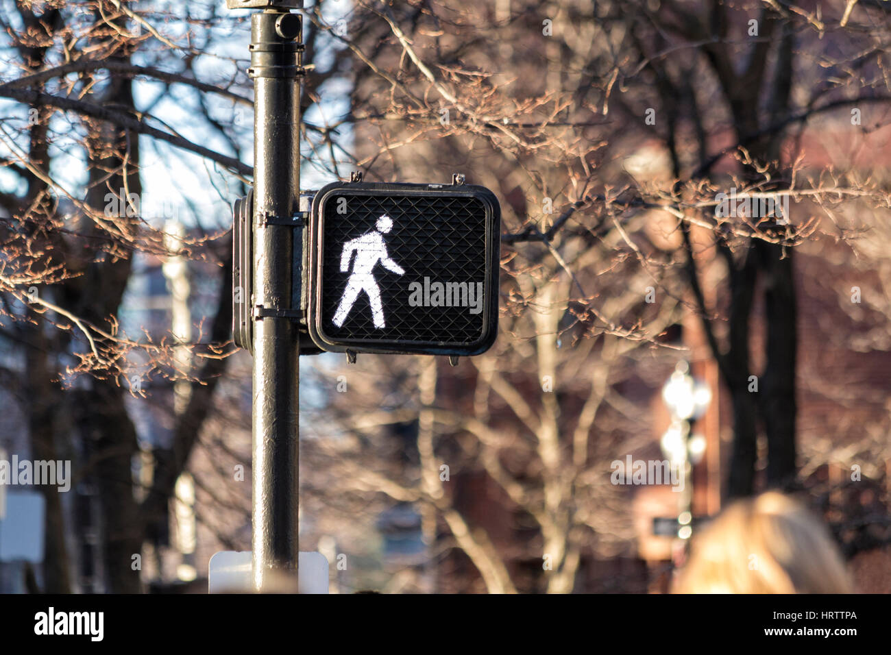 Symbol sign walk go hi-res stock photography and images - Alamy