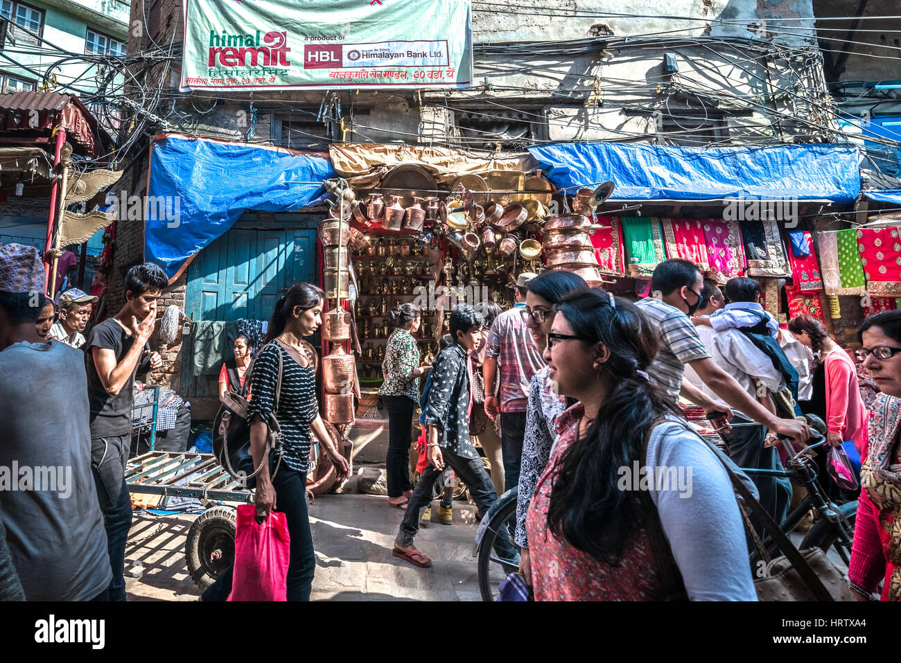 Daily tourist crowd hi-res stock photography and images - Alamy