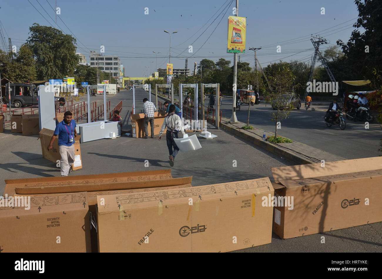 Lahore, Pakistan. 04th Mar, 2017. Pakistani technicians install ...