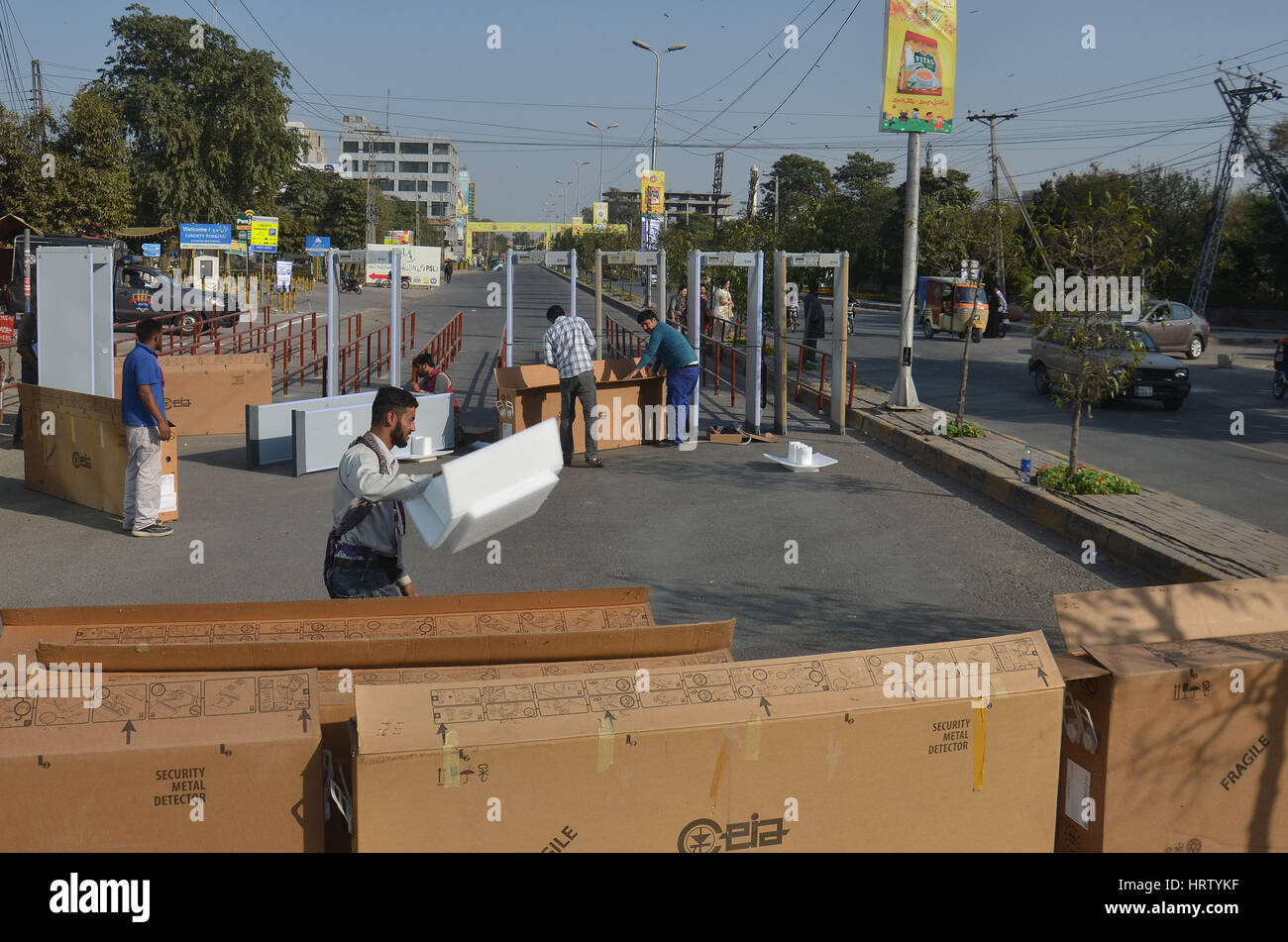 Lahore, Pakistan. 04th Mar, 2017. Pakistani technicians install ...