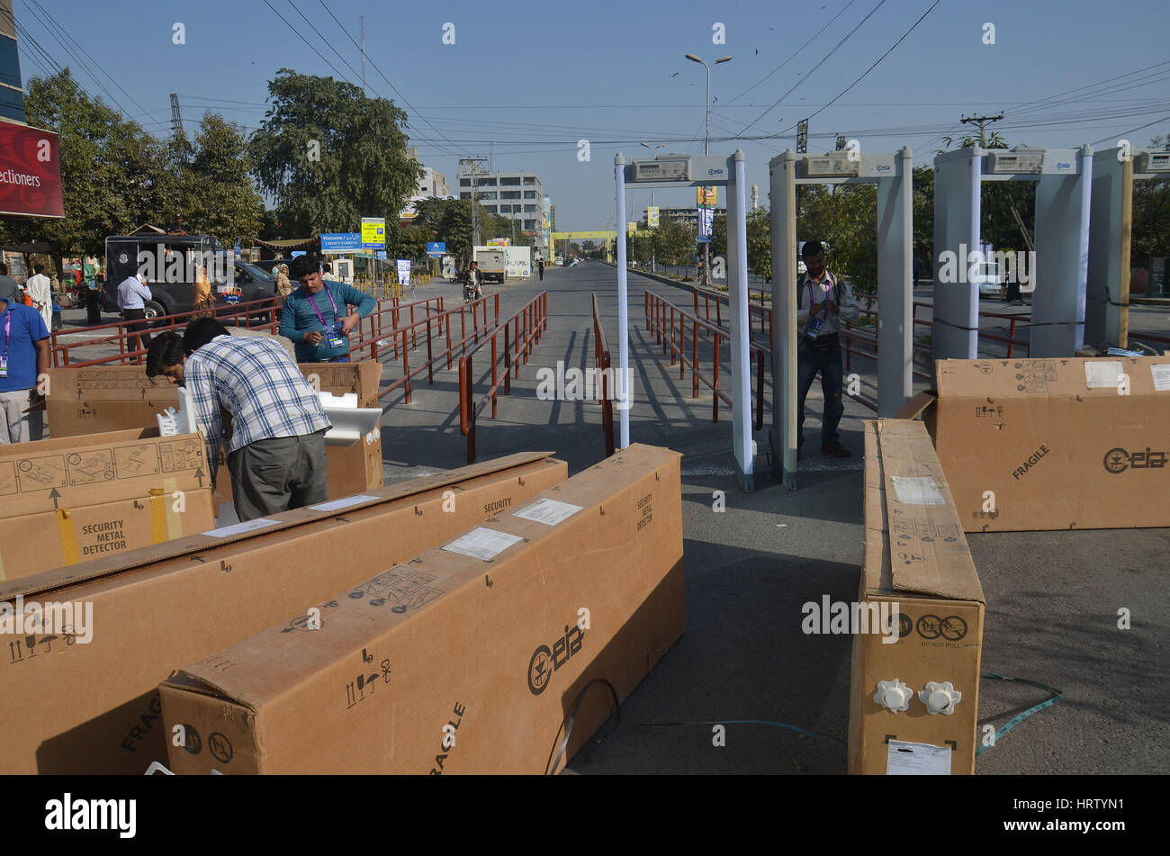 Lahore, Pakistan. 04th Mar, 2017. Pakistani technicians install ...