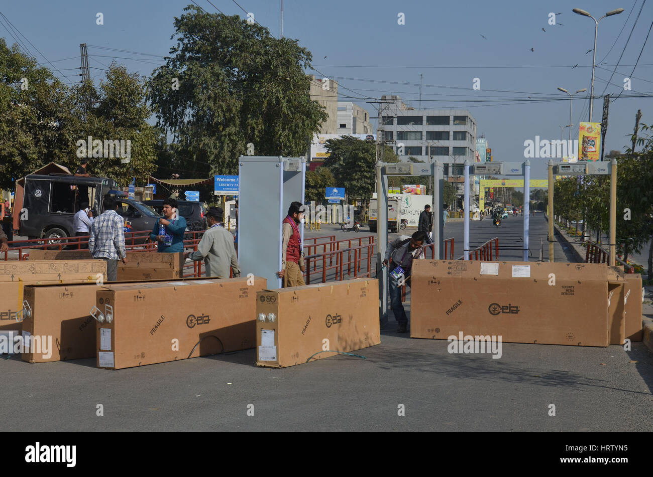 Lahore, Pakistan. 04th Mar, 2017. Pakistani technicians install ...