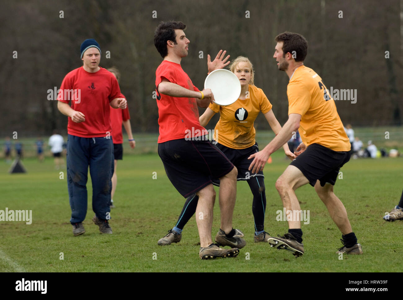 Frisbees hi-res stock photography and images - Alamy
