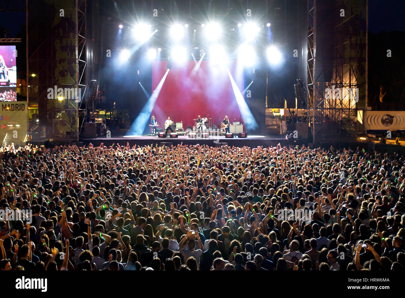 Large crowd music festival hi-res stock photography and images - Alamy