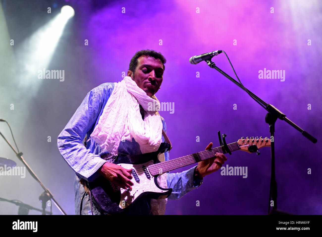 Arabic concert hi-res stock photography and images - Alamy