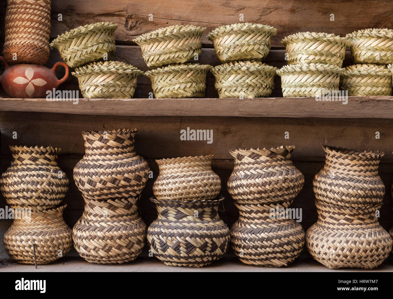 Mexican crafts hi-res stock photography and images - Alamy