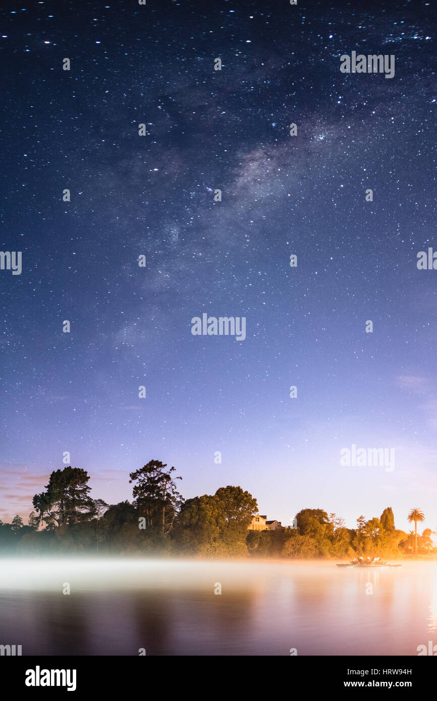 New zealand milky way north island hi-res stock photography and images ...