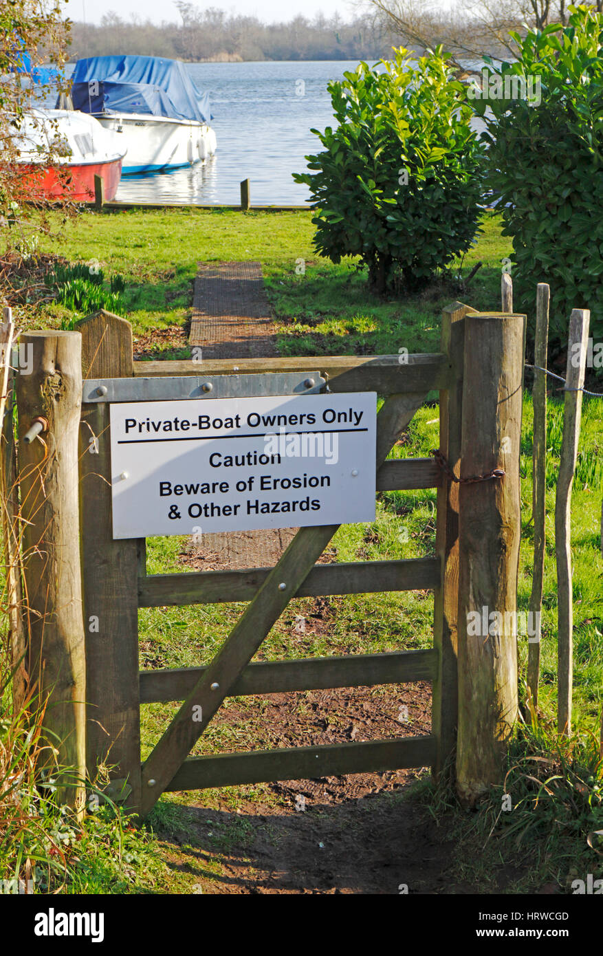 Private-Boat Owners Only sign by Malthouse Broad on the Norfolk Broads ...