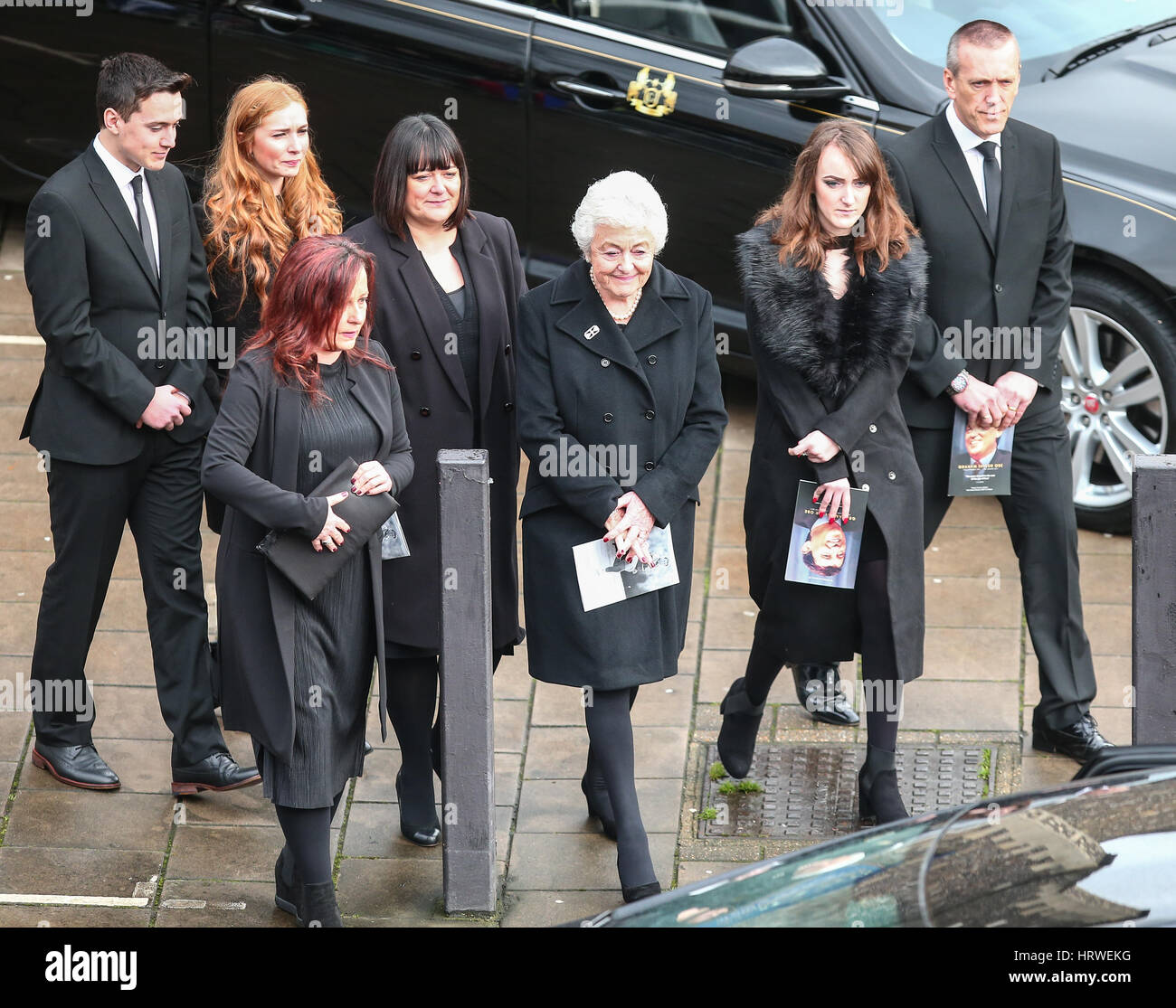 Ex wolves manager hi-res stock photography and images - Alamy