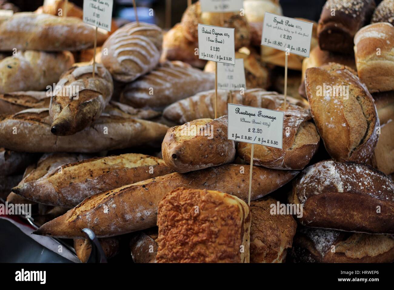 Bread, farmers market Stock Photo - Alamy