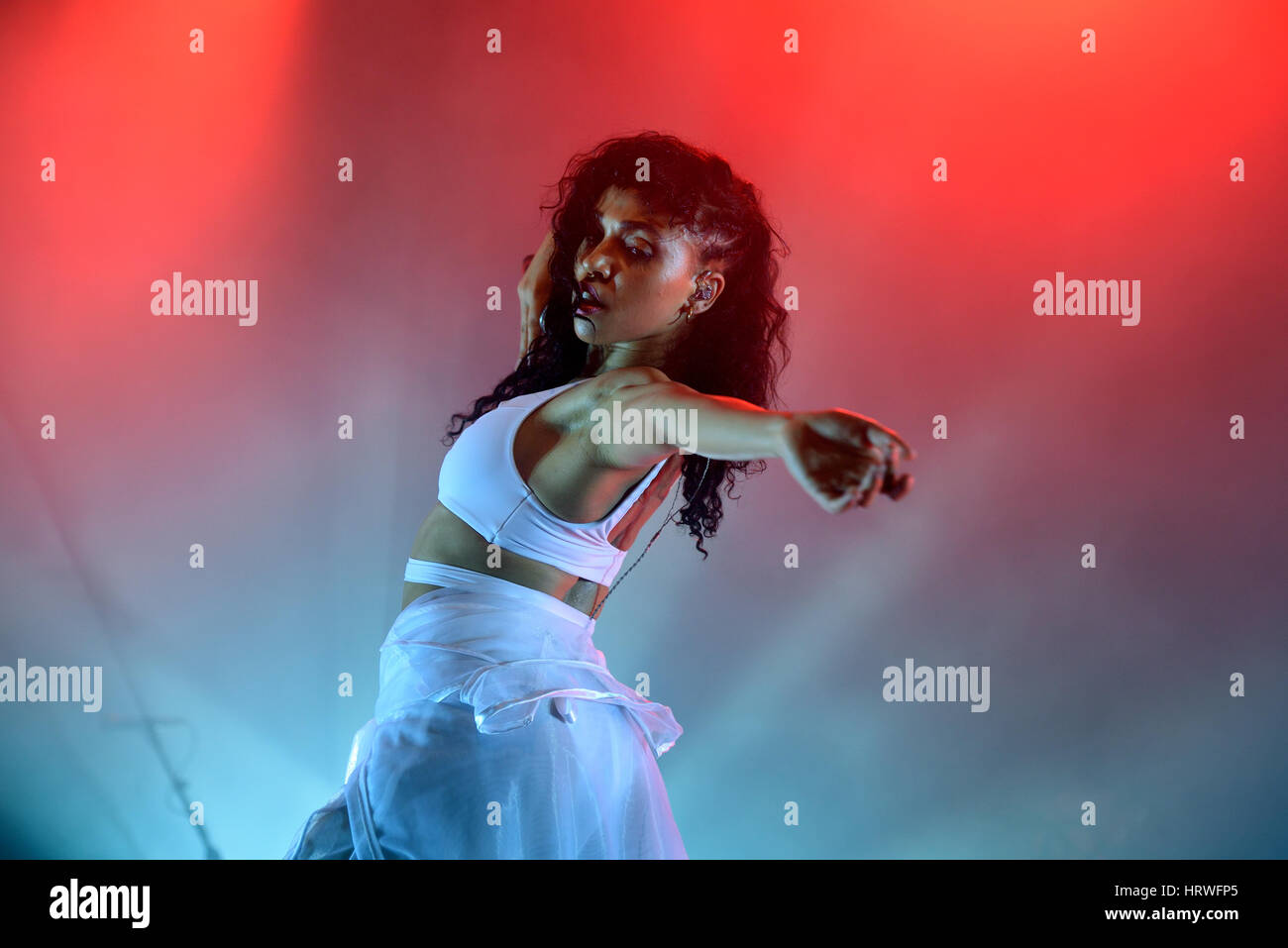 BARCELONA - JUN 20: FKA Twigs (band) in concert at Sonar Festival on ...