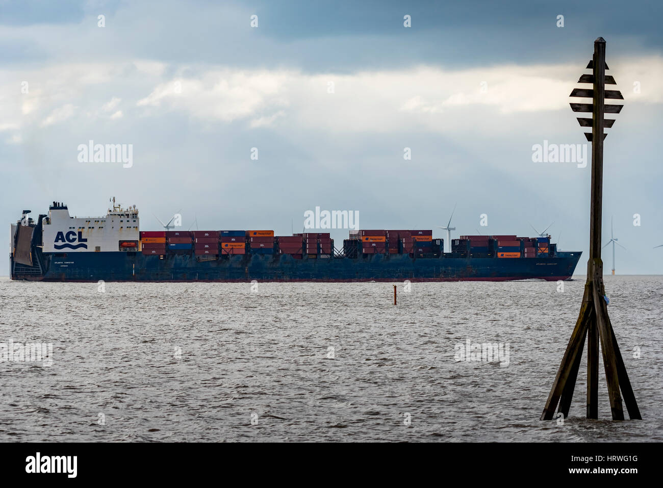 Atlantic conveyor hi-res stock photography and images - Alamy