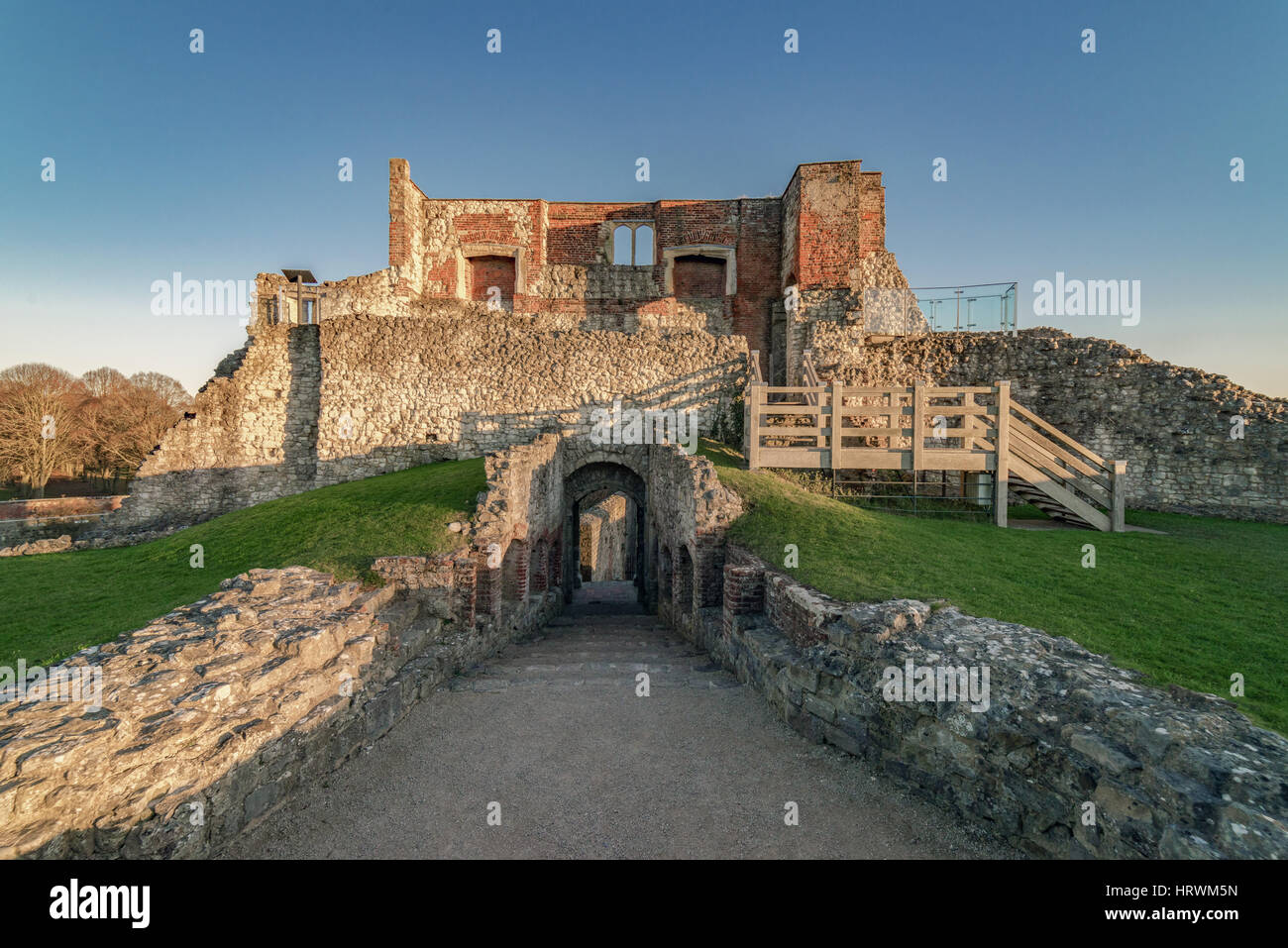 Farnham castle hi-res stock photography and images - Alamy