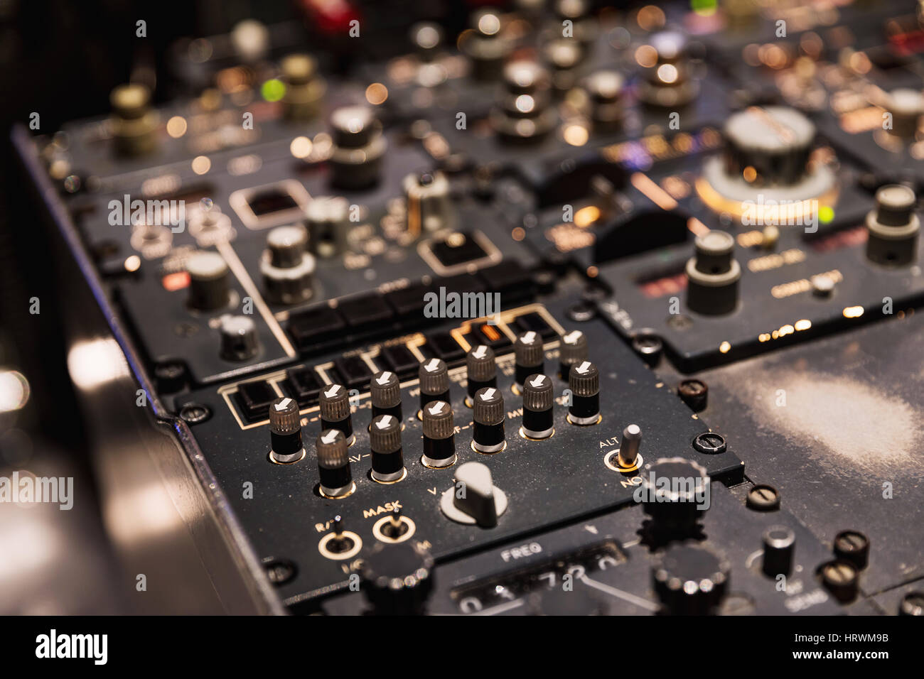 Airplane cockpit view hi-res stock photography and images - Alamy