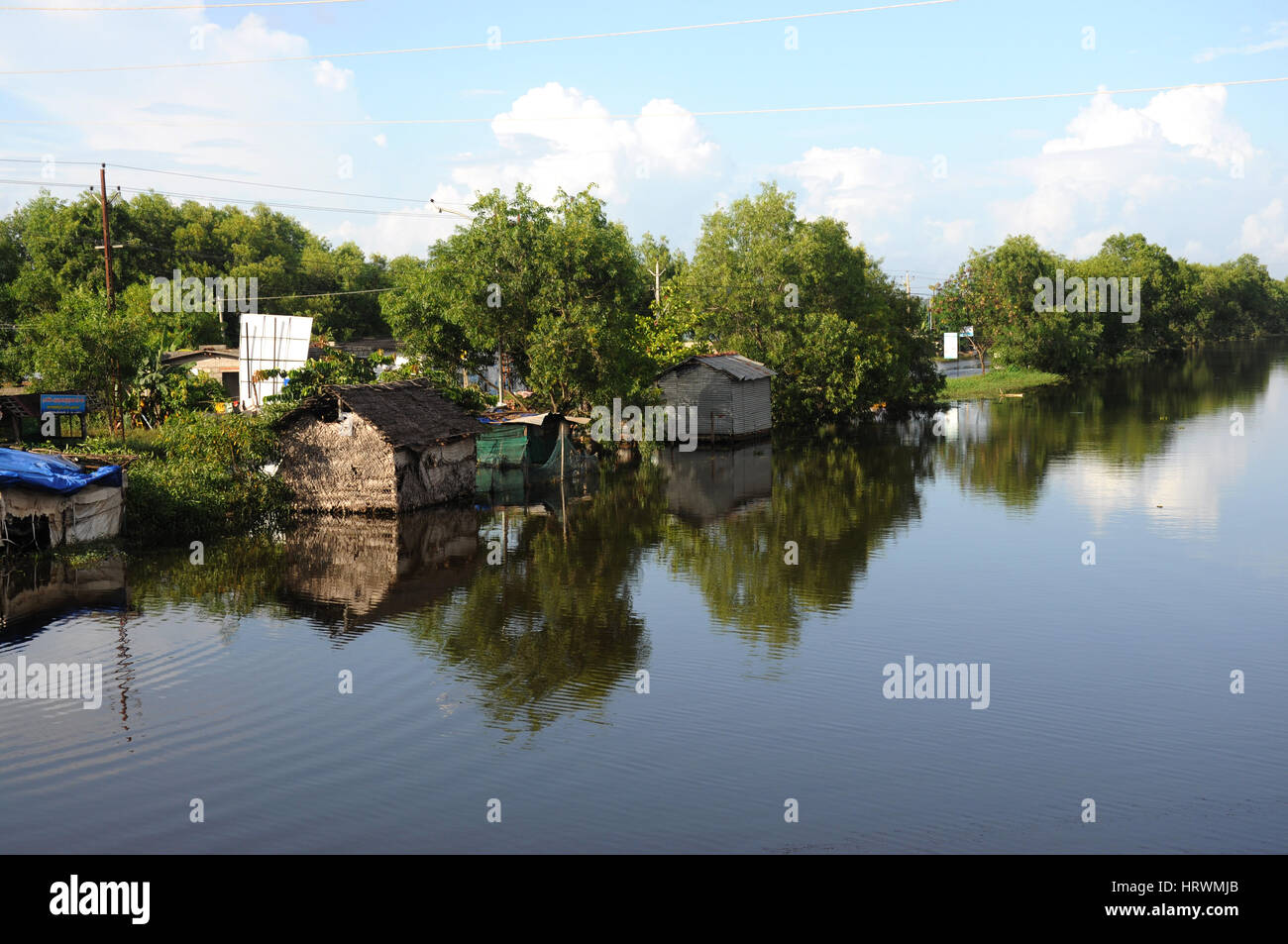 Village home on the Lake in the Backwaters near Alappuzha (Alleppey ...