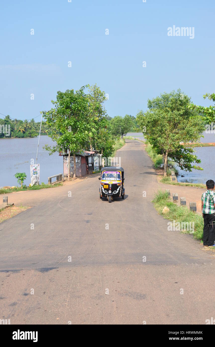 Backwaters kerala kuttanad india hi-res stock photography and images ...