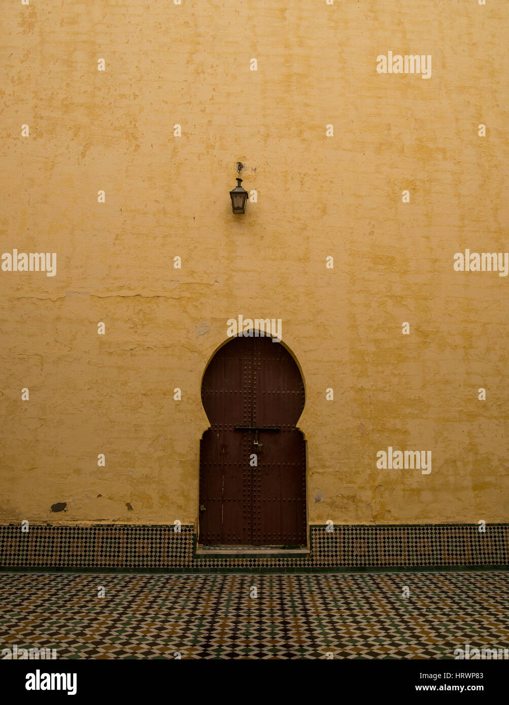 beautiful moroccan door in traditional riad Stock Photo - Alamy
