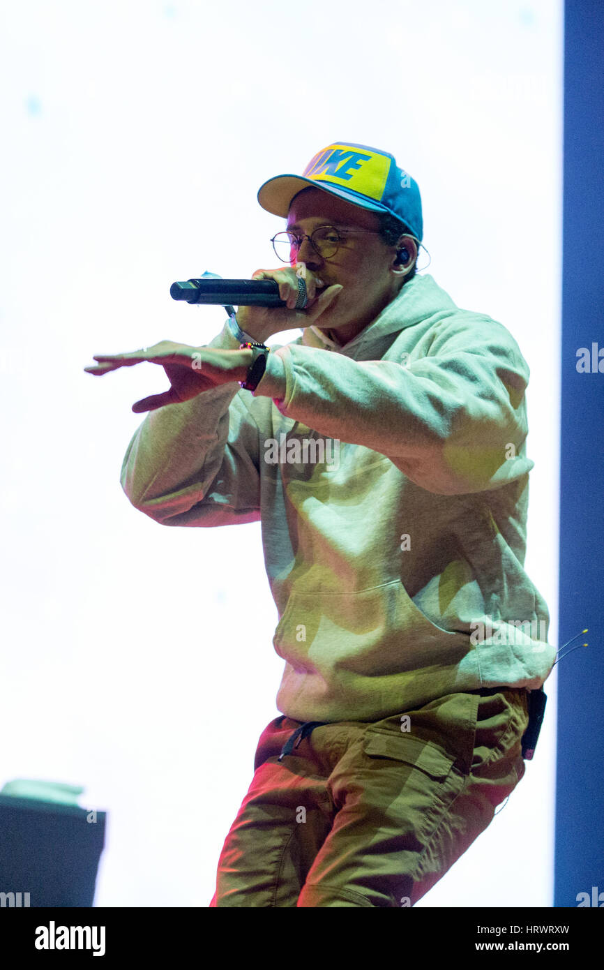 Logic Rapper High Resolution Stock Photography and Images - Alamy