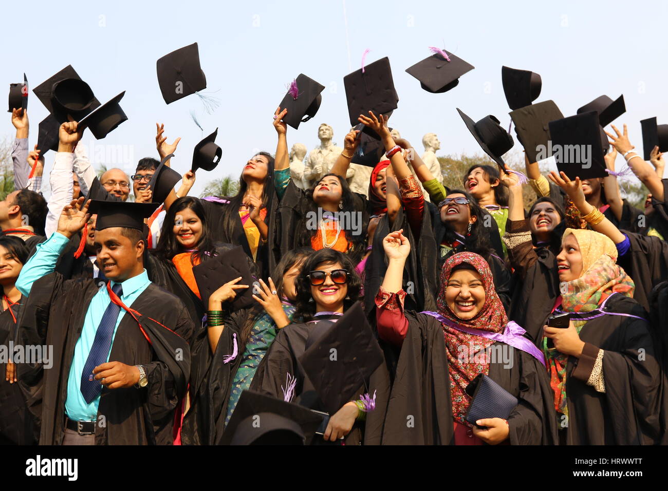 Dhaka, Bangladesh. 4th Mar, 2017. Dhaka University graduates throw ...